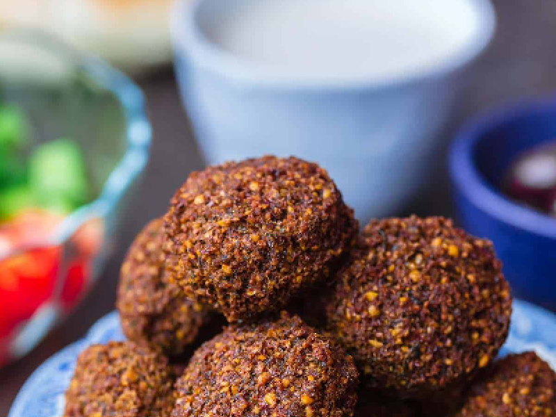Falafel Vs Dal Vada | Muscat Daily| Oman News |Business | Sports |Lifestyle