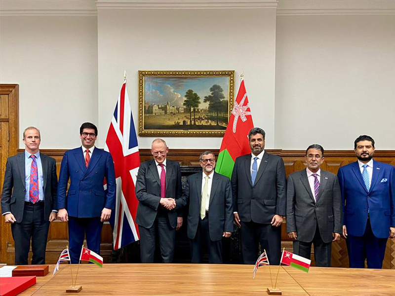 Oman and UK ink agreement to boost trade relations