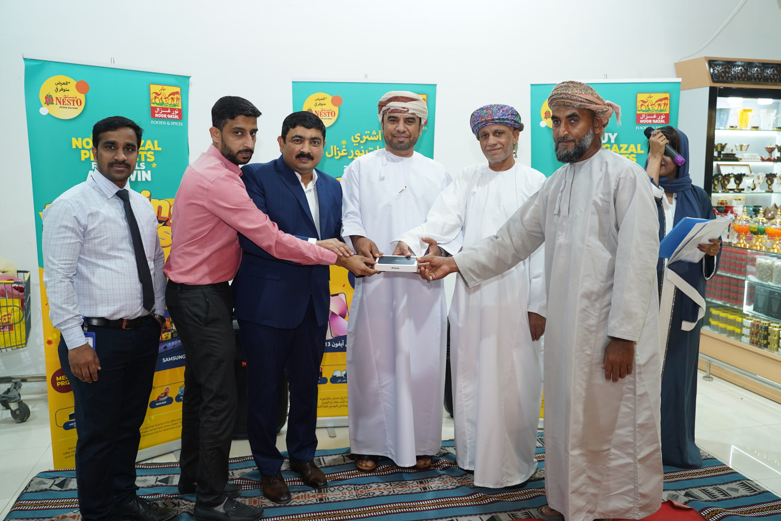 Mega prizes given away by Noor Gazal