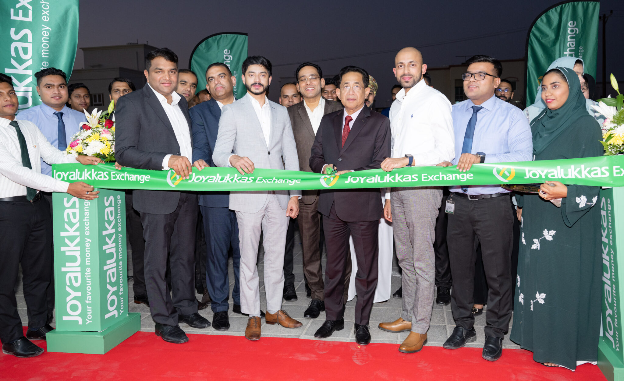 Joyalukkas Exchange opens 6 new branches in a row