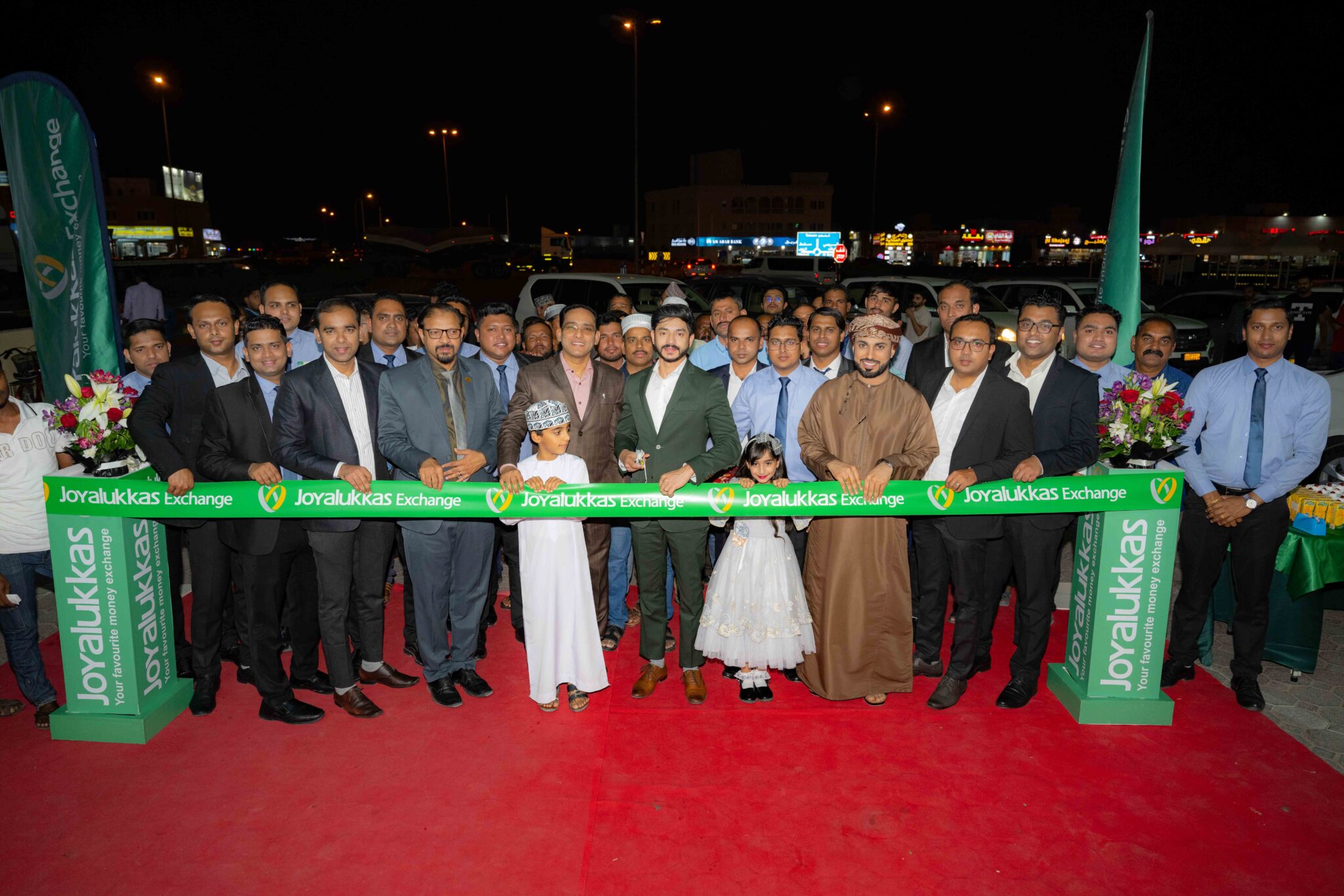 Joyalukkas Exchange opens 6 new branches in a row