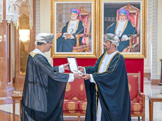 H M Sultan Haitham confers Order of Royal Commendation on outstanding ...