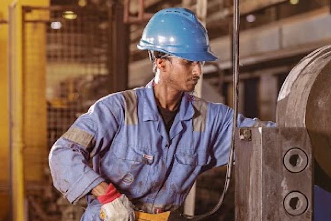 MoL opens work permit applications for essential public services