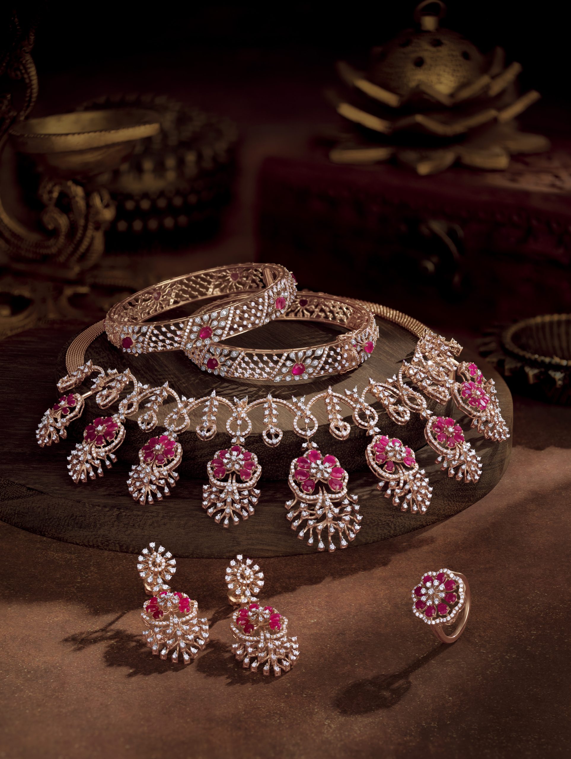 'Golden Gift' Offers from Malabar Gold & Diamonds; Get Assured Gold Coins on Jewellery Purchase