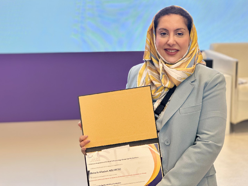 Omani doctor wins award for research on women’s health