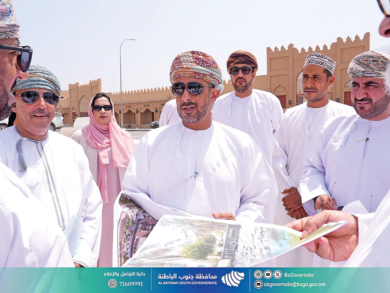 Governor reviews progress of flagship projects in Rustaq, Barka