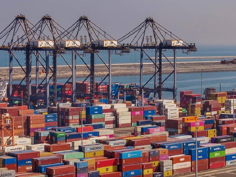 Oman’s trade surplus down 27% to RO6bn in 2025